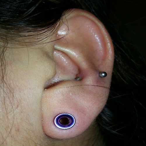 Titanium plated internally threaded eyelet (Dark purple)